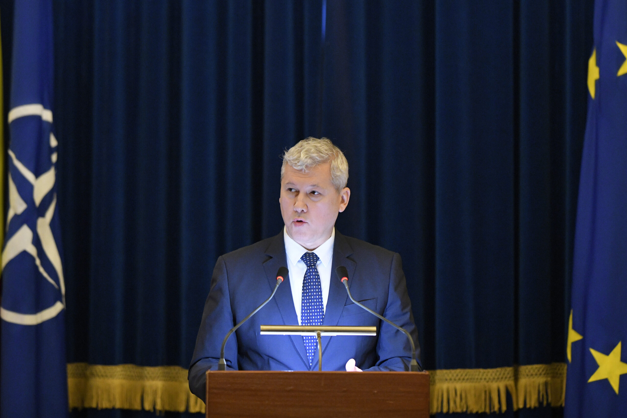 PNL acuză AUR că destabilizează instituțiile statului prin moțiunea ...