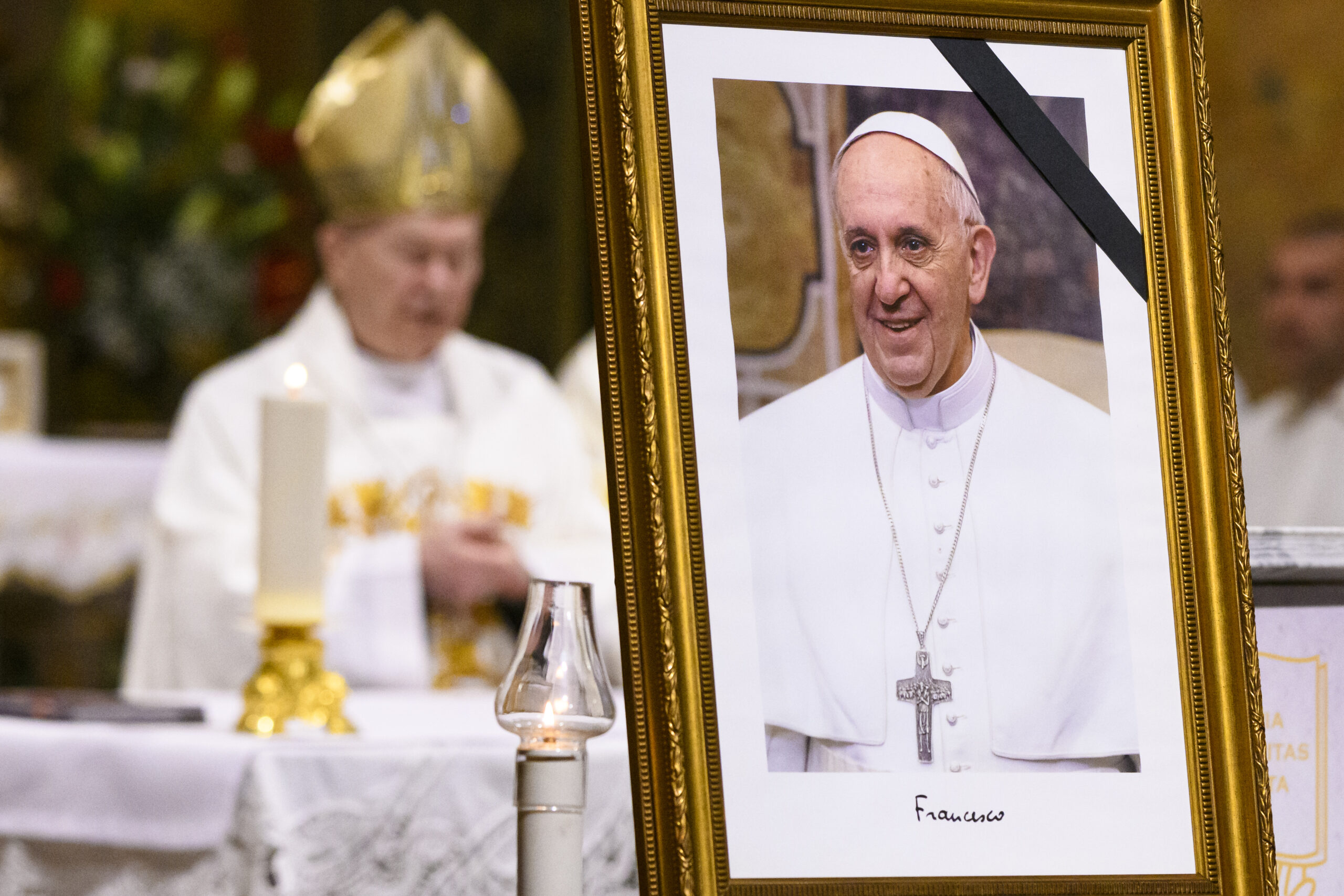 Guvernul României va declara zi de doliu național sâmbătă, la ...