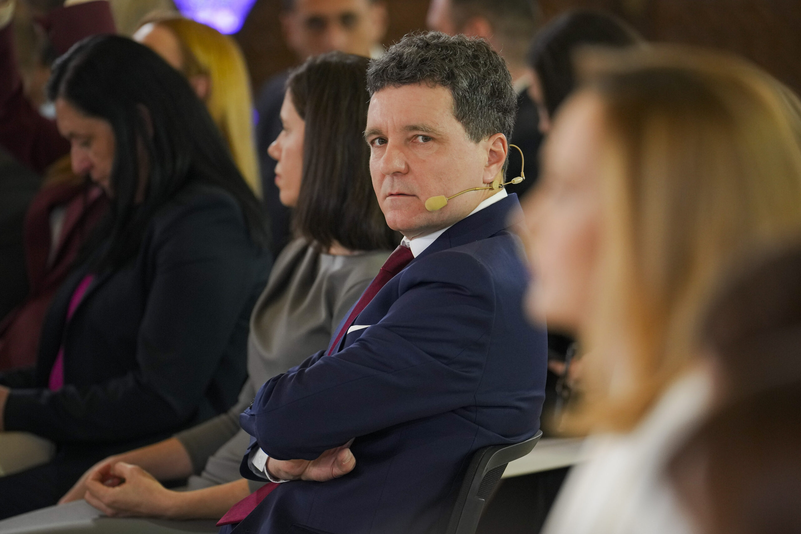 Nicușor Dan afirmă că Lasconi a intrat în turul 2 pentru că Orban s-a ...
