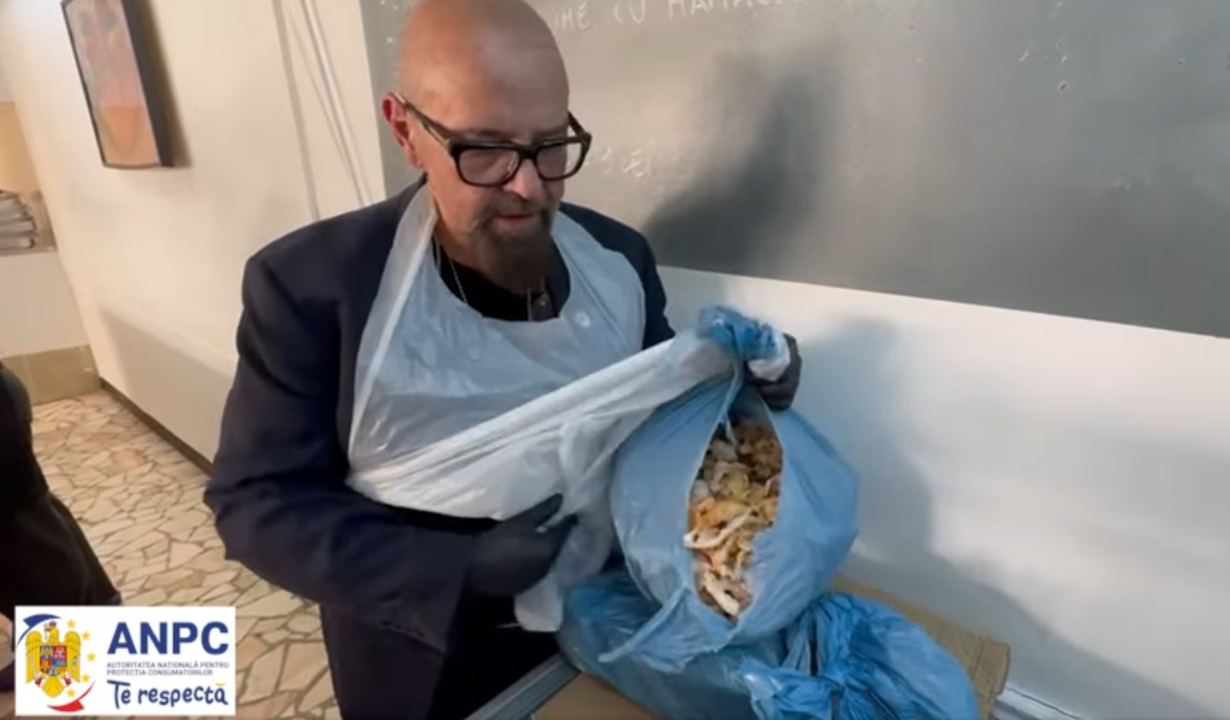 ANPC: Amendă de 20.000 de lei pentru mizerie și mucegai la cantina de ...