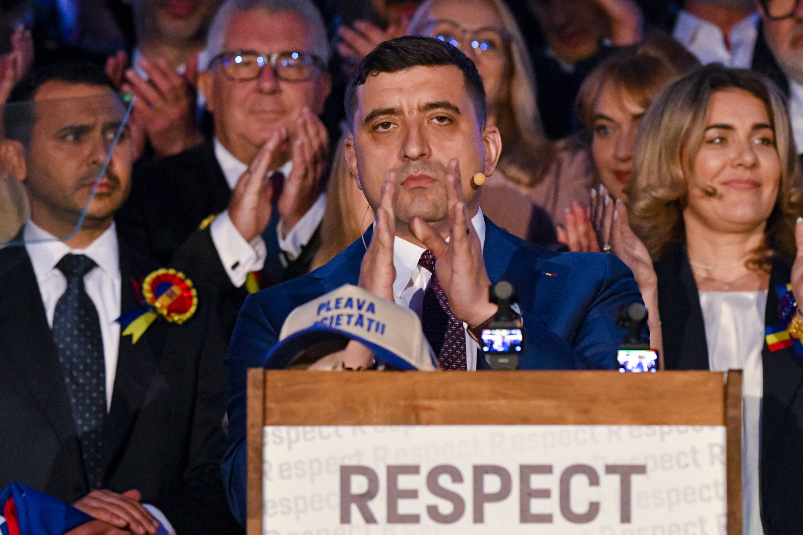 Nouă postare a lui Simion: Sunt noul președinte al României. Cu o mare ...