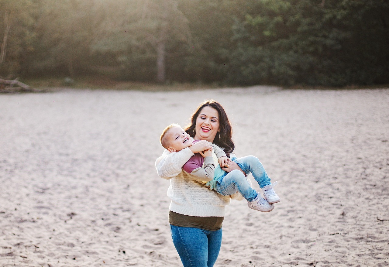 Gâdilatul - formă de tortură, cu explicație neelucidată complet. Ce ...