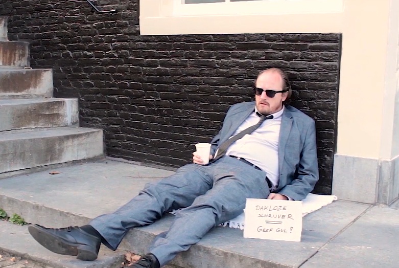 Scriitorul olandez Joris van Os nu a reușit să fie publicat decât după ce a pretins că este o ...