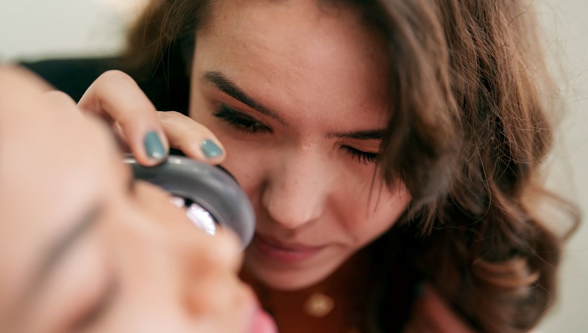 Razele UV cauzează peste 80% din melanoamele din întreaga lume