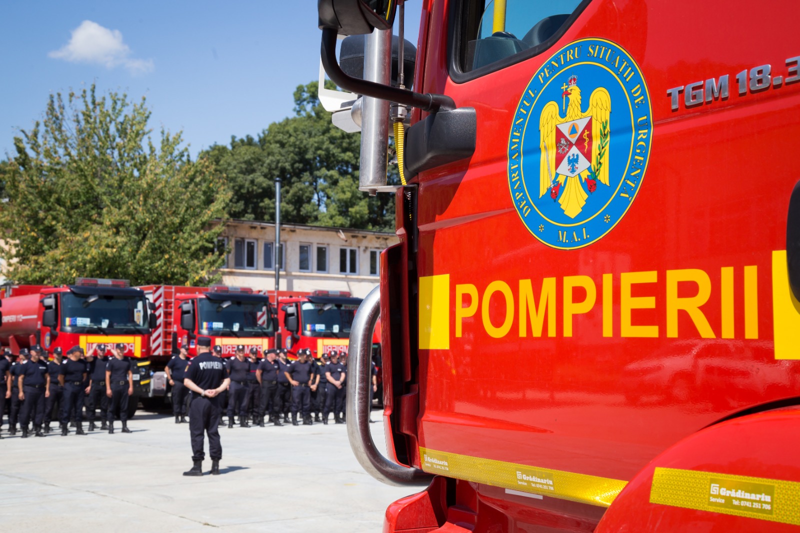 România trimite 40 de pompieri în Franța pentru stingerea incendiilor ...