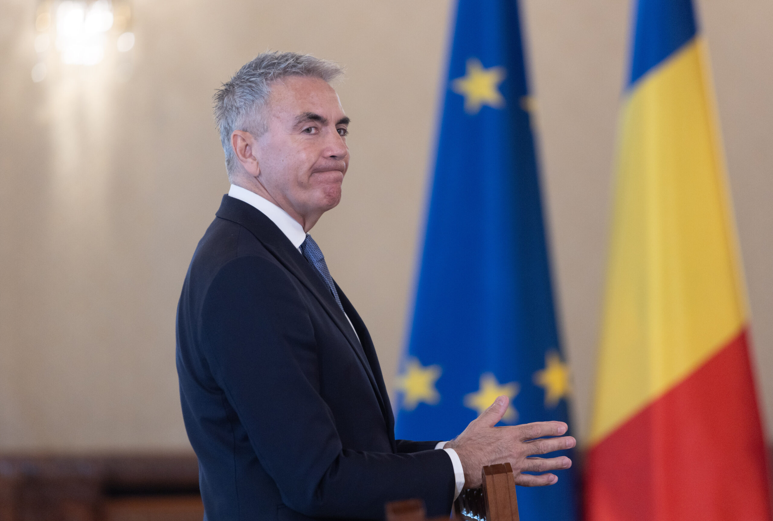 Vicepremierul Dragoș Anastasiu vrea ca șefii de la stat să renunțe la o ...