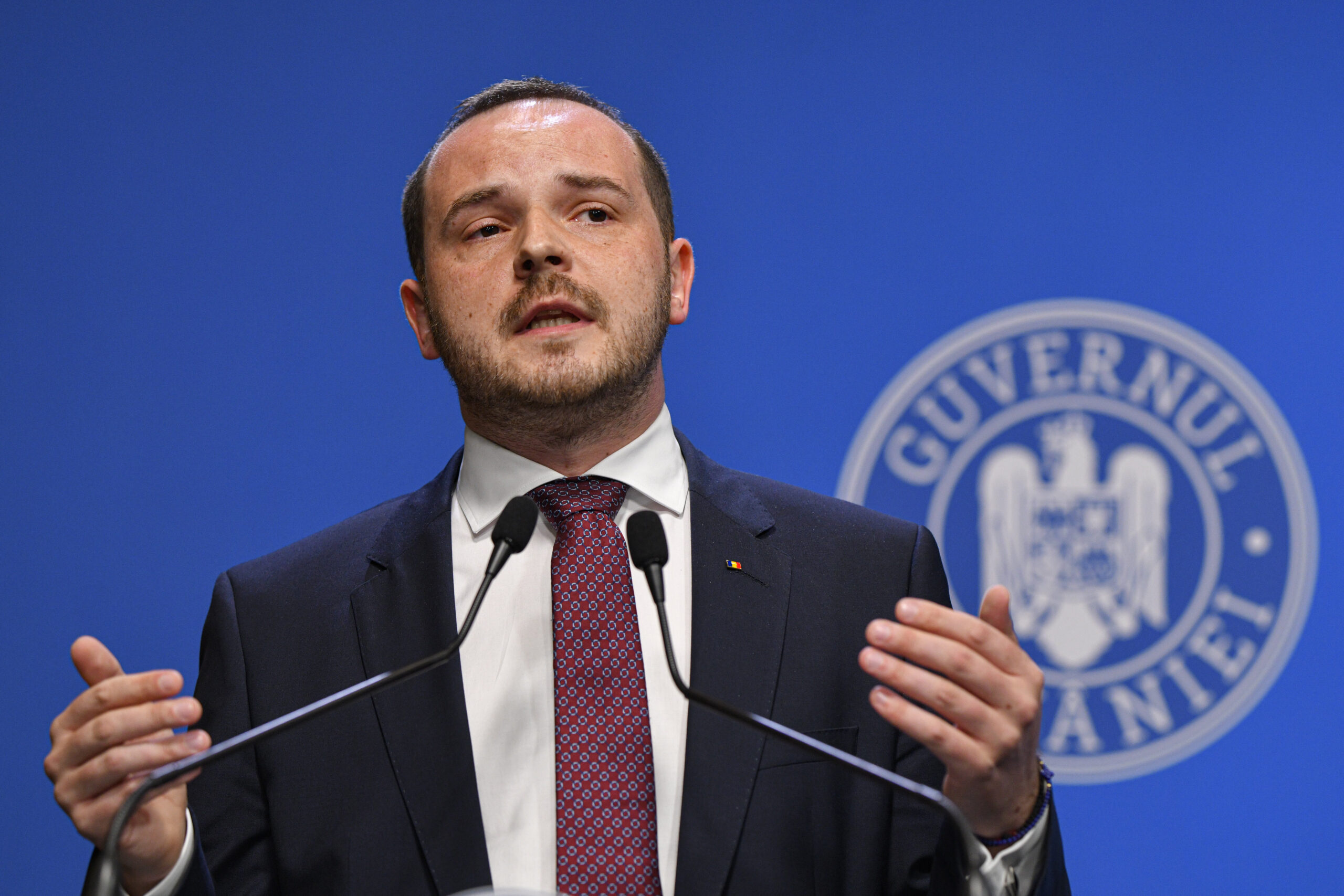 Rogobete, de Ziua Marinei: Un far care ne arată drumul, indiferent cât de agitate ar fi valurile