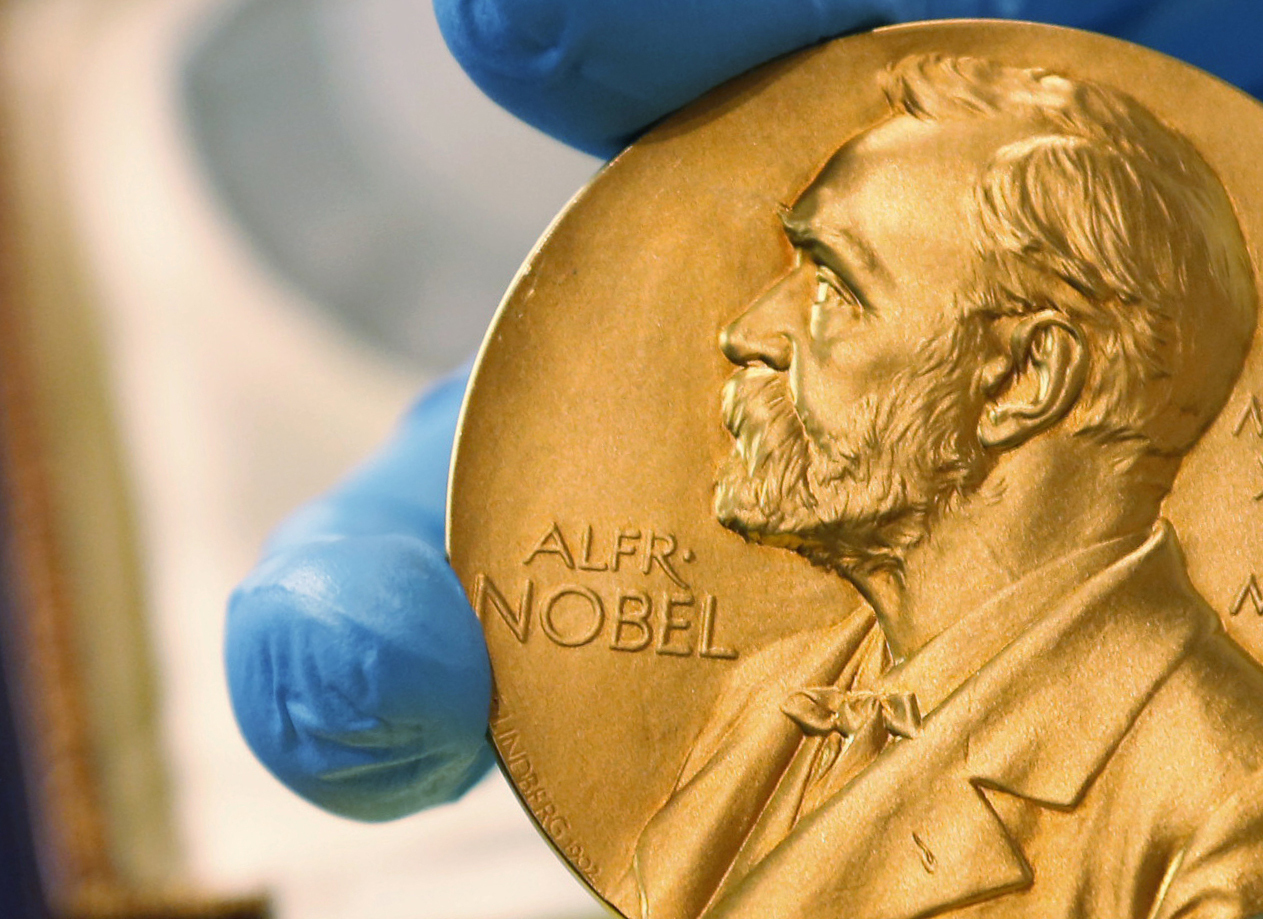 19 laureați ai Premiului Nobel îi cer lui Trump să continue presiunile ...