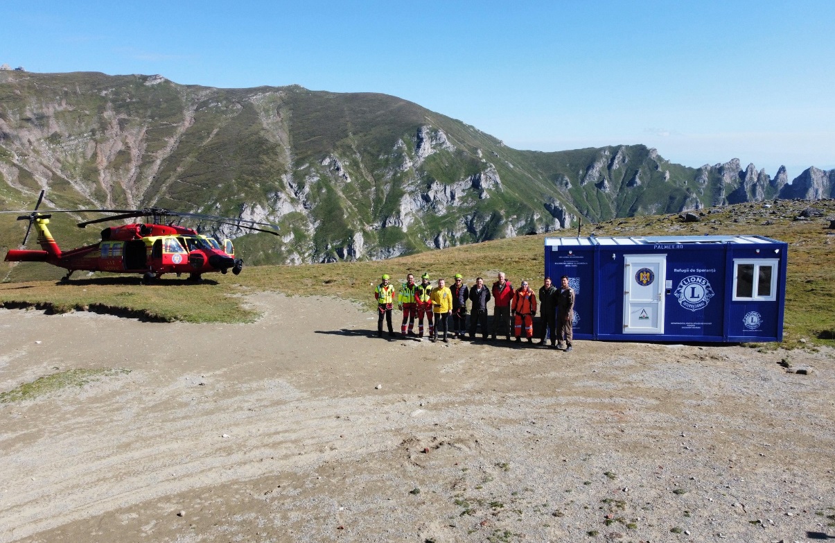 Adăposturi montane moderne: Primul container din seria „Refugiu de ...