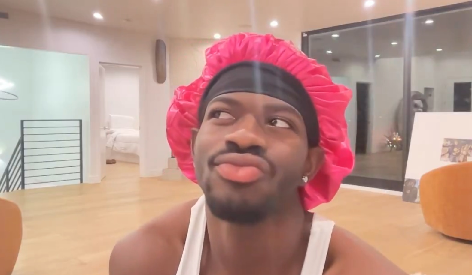 Rapper faimos, arestat pentru că a umblat pe străzile din LA în ...