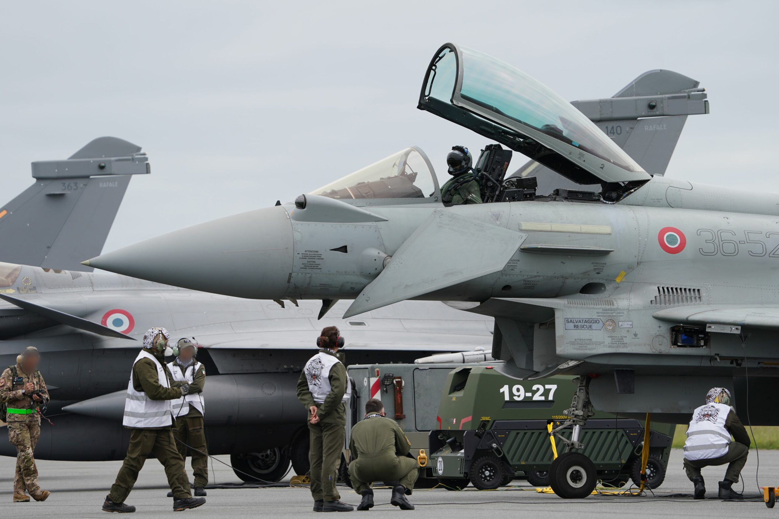 Germania urmărește noi achiziții de avioane Eurofighter și modernizarea ...