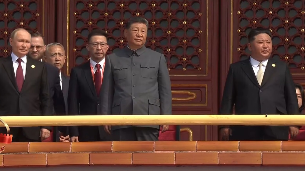 Xi Jinping, Putin și Kim Jong-un, împreună la cea mai mare paradă ...