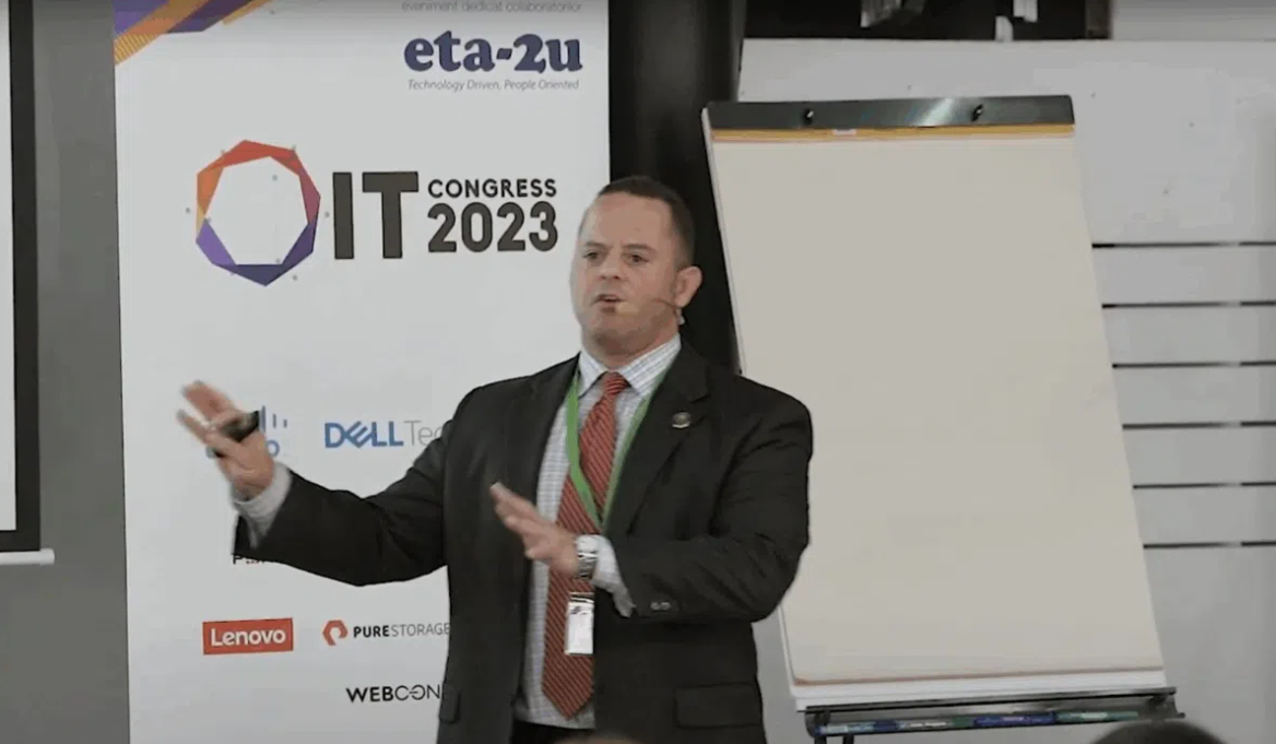 Lumea Politică: Roniel Aledo, „spionul” Anei Birchall, are legături cu firmele care furnizau ...