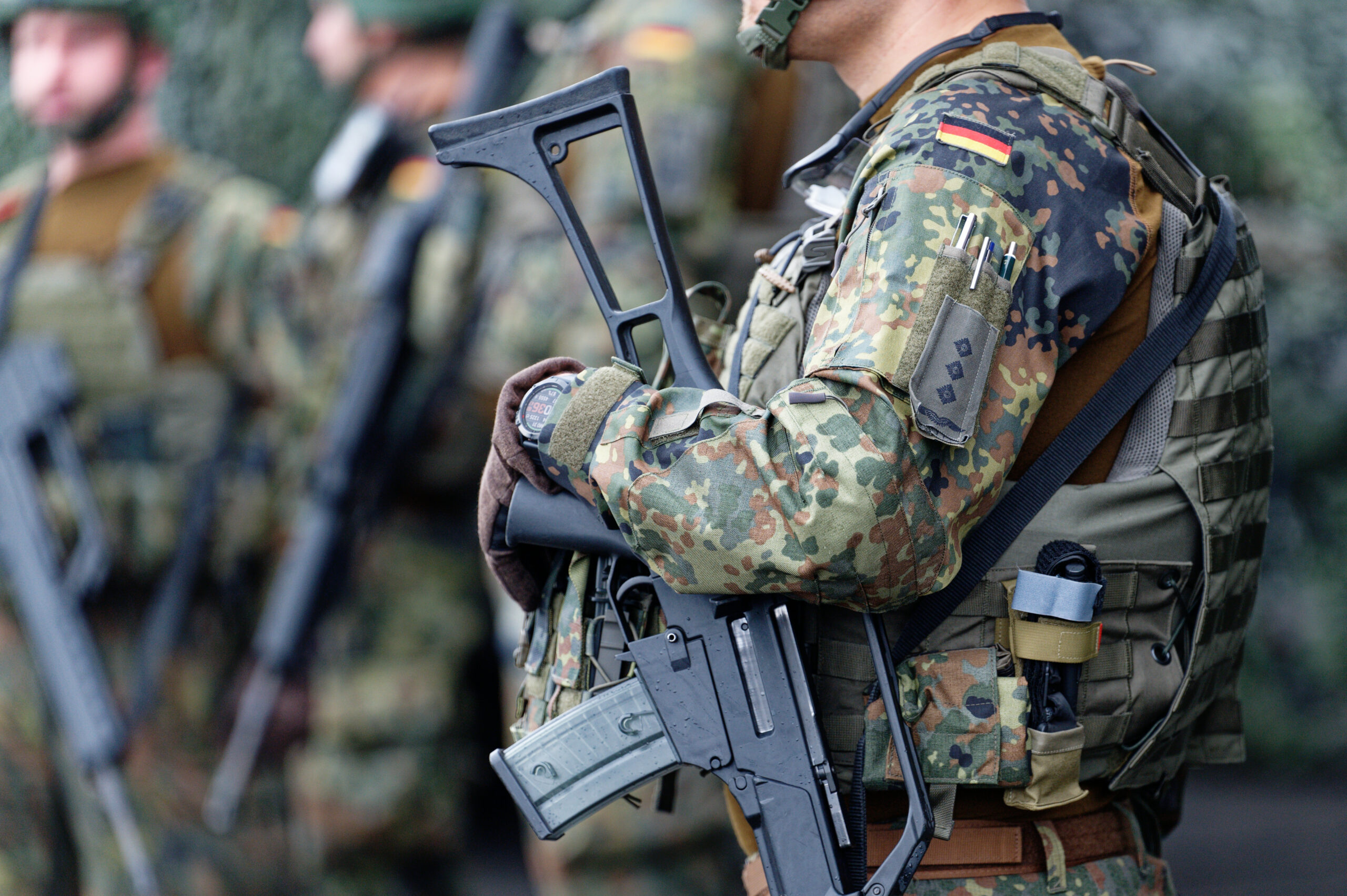 Reformă amplă în Germania privind serviciul militar: examinare ...