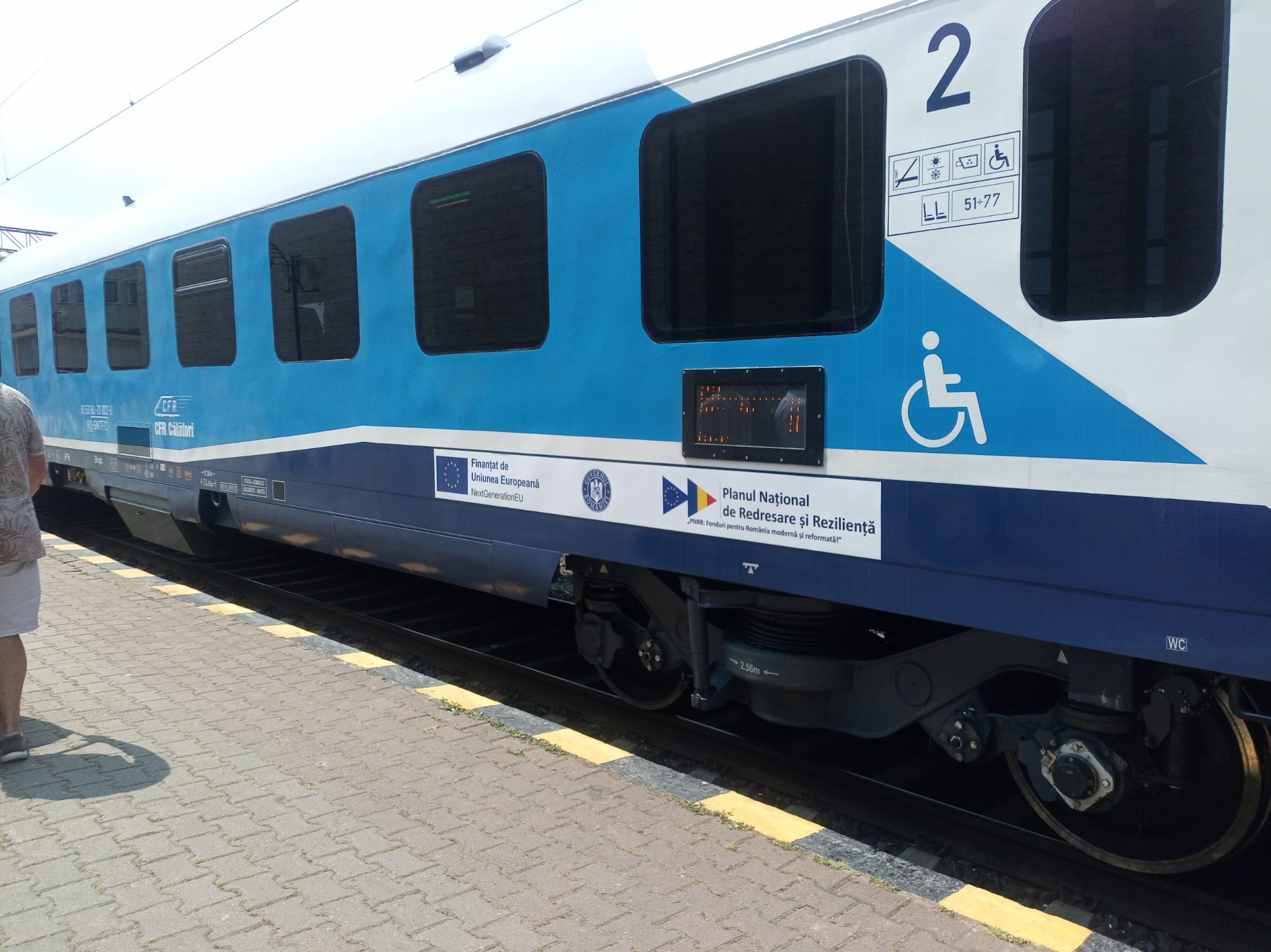 36 de locomotive și 60 de vagoane de călători, modernizate în 2025 ...