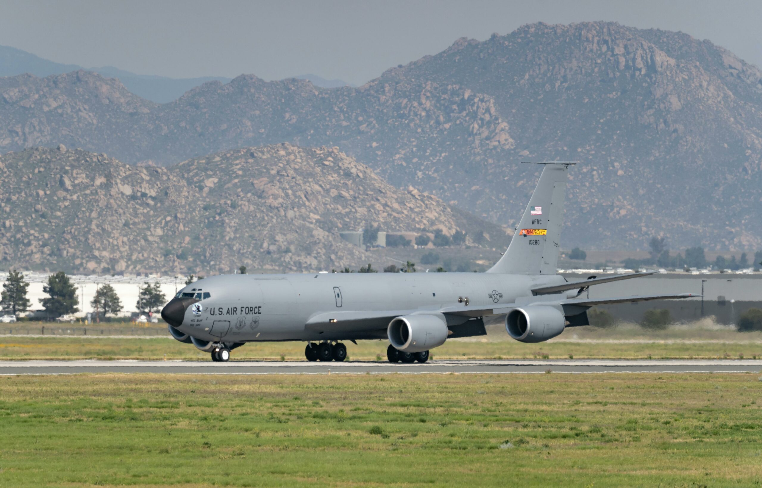 Avioanele americane de realimentare, staționate la București, au ...