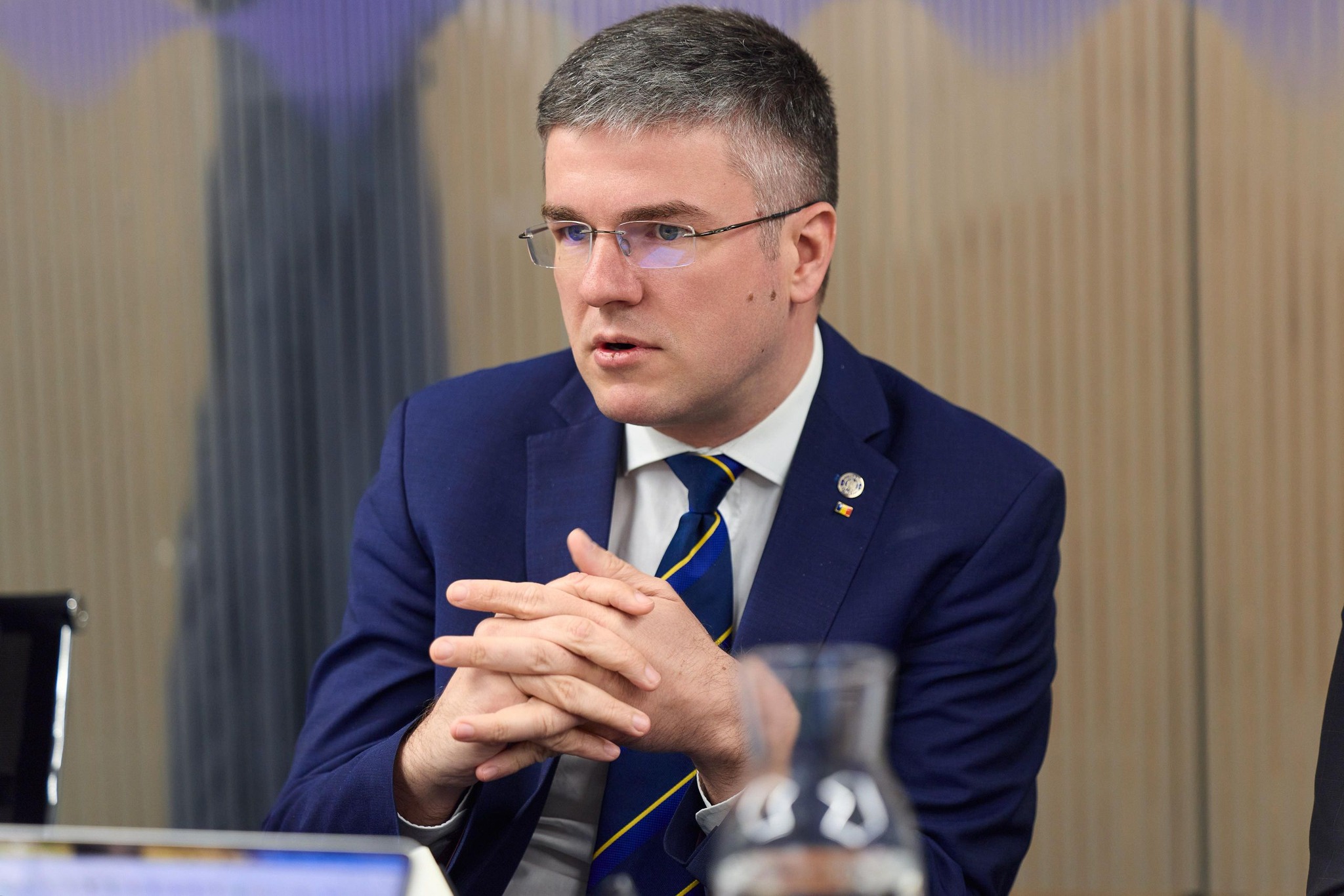 Ministrul Economiei, despre politicieni: Sper că majoritatea ar refuza ...