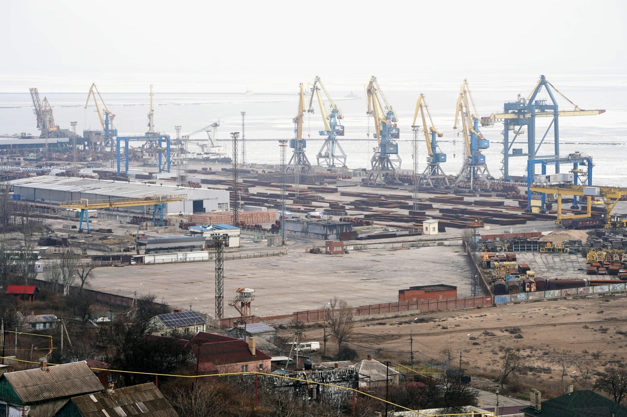 Atac ucrainean asupra portului Mariupol. Infrastructura logistică ...