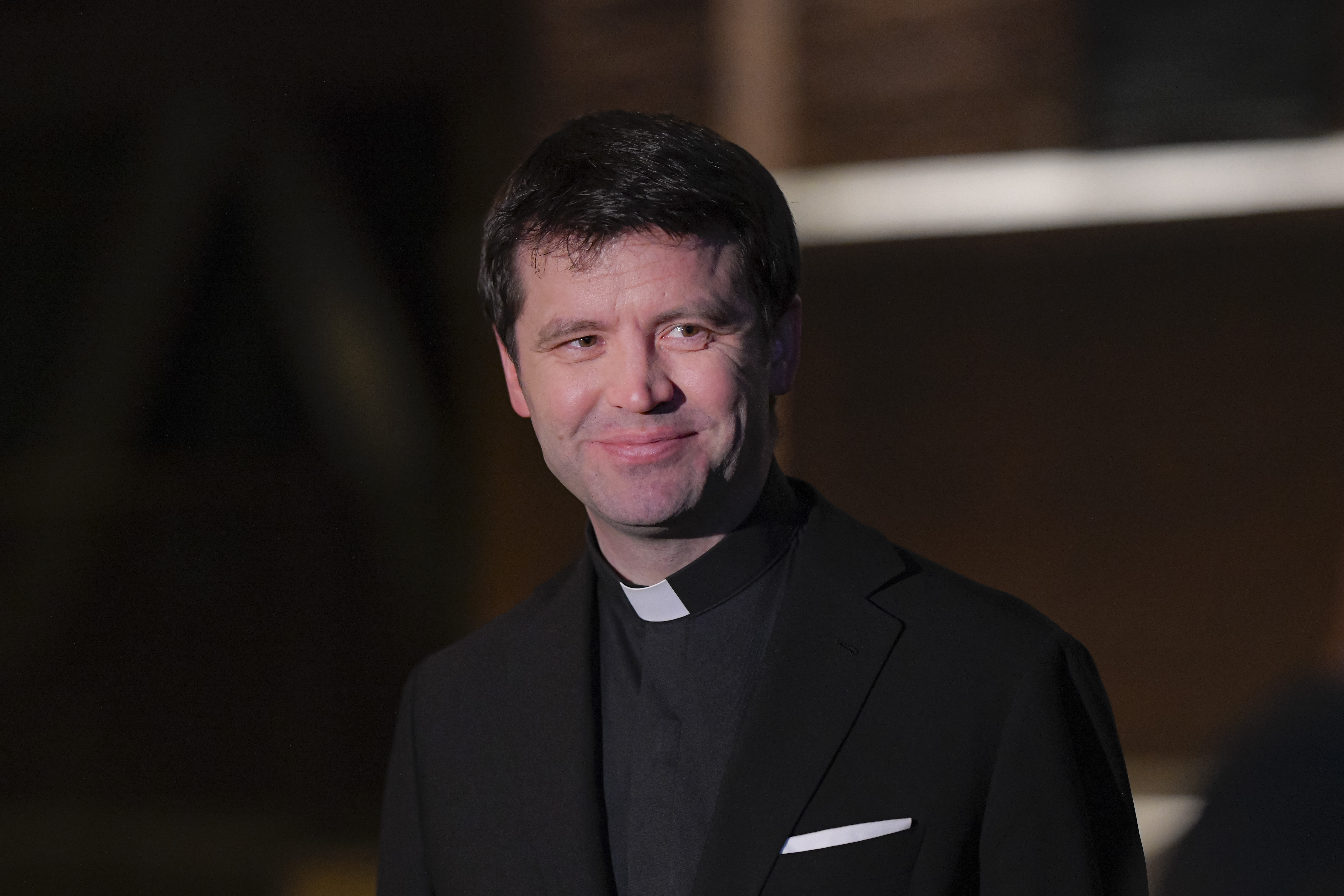 „Ochii pe mine!”, cu Vlad Craioveanu - invitaţi la Aleph News: preotul ...