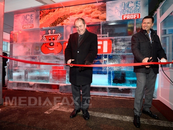 Cum arată primul magazin din gheaţă din România - FOTO