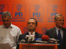 PDL va fi definit ca partid popular şi va avea sediul în Modrogan nr.1