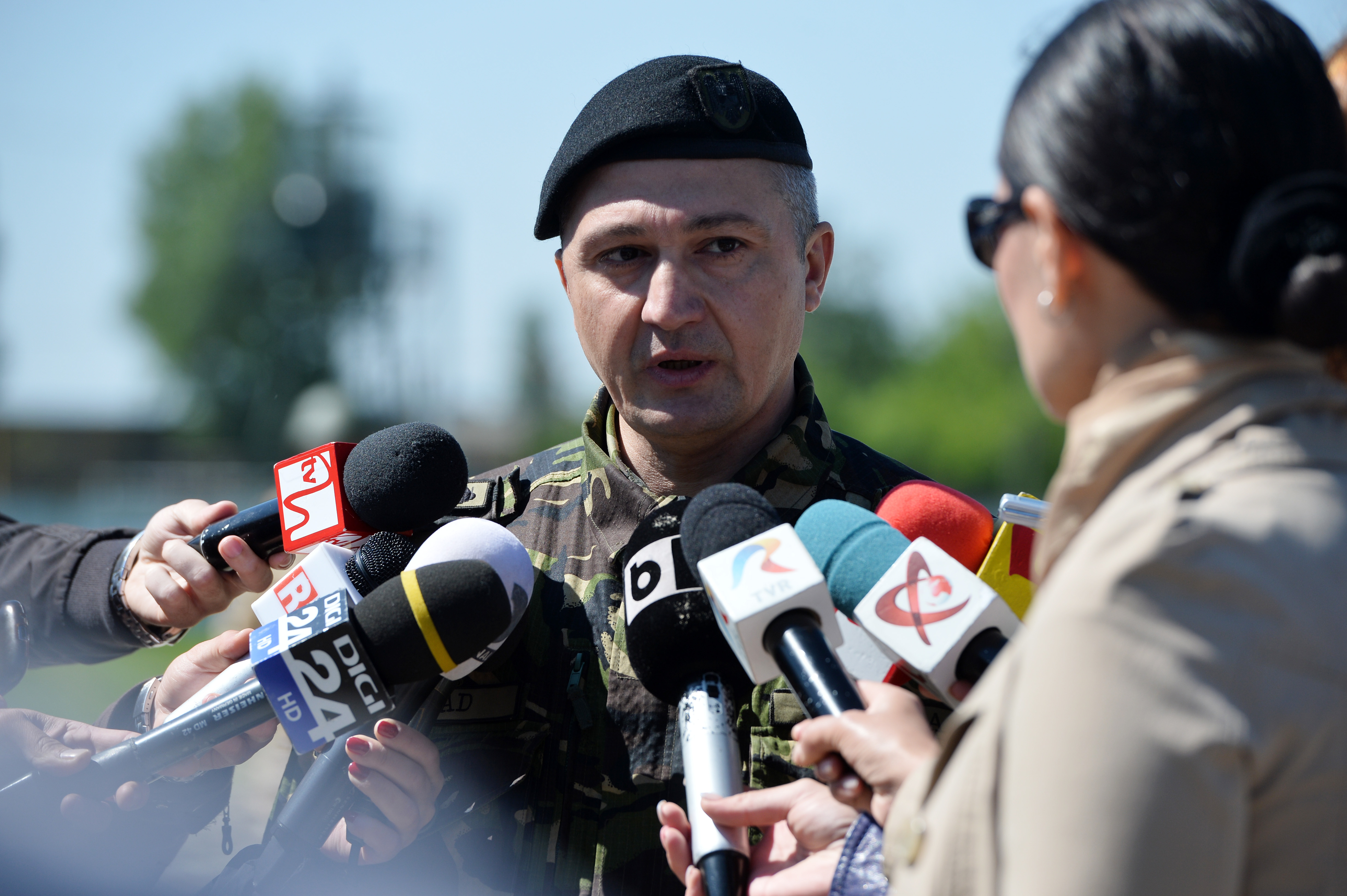 Generalul Vlad Gheorghiţă, numit şef al Statului Major al Apărării / El ...