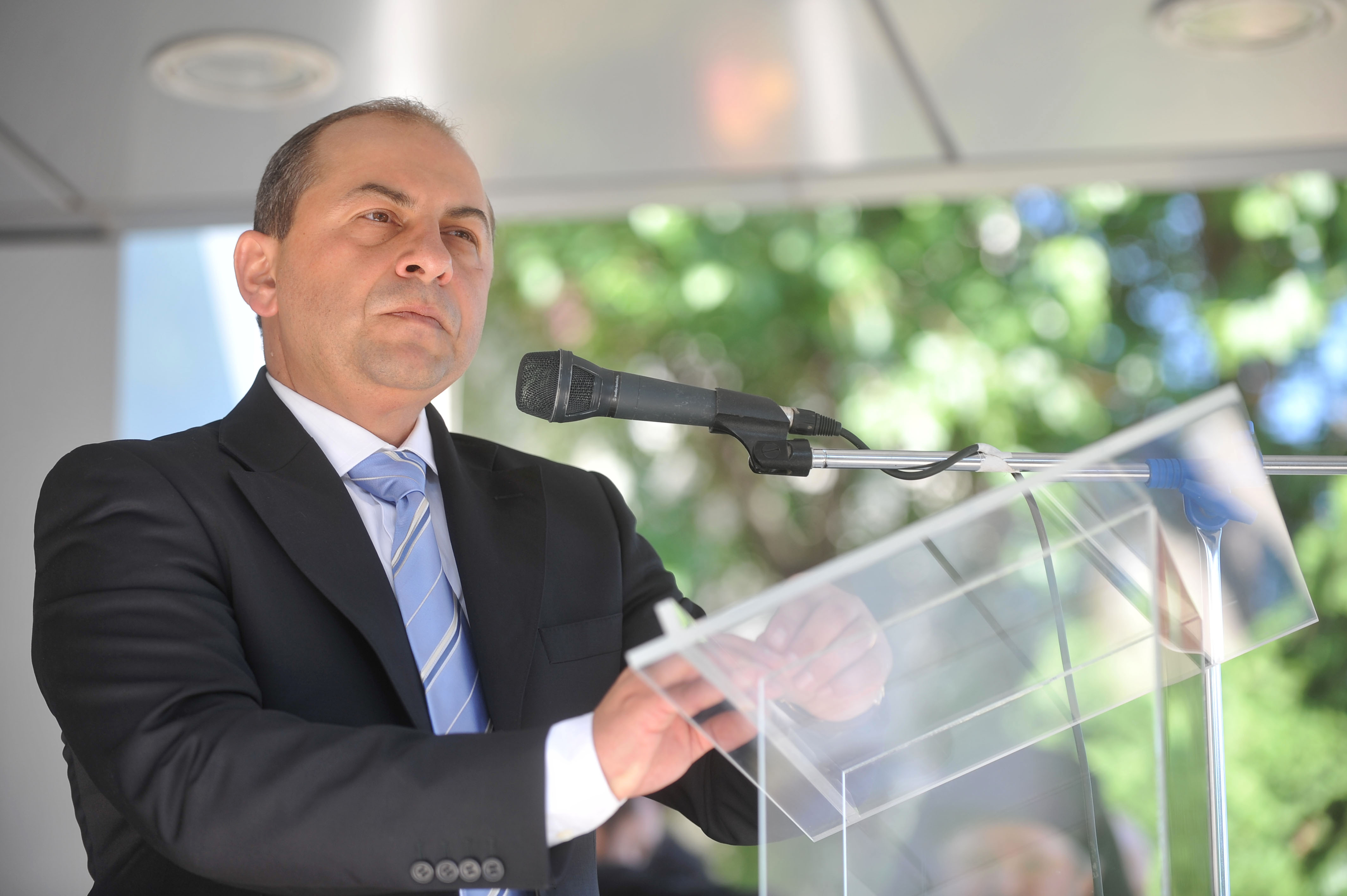 Cîrstoiu foloseşte vântul în favoarea sa: Bucureştiul a ajuns oraşul în ...