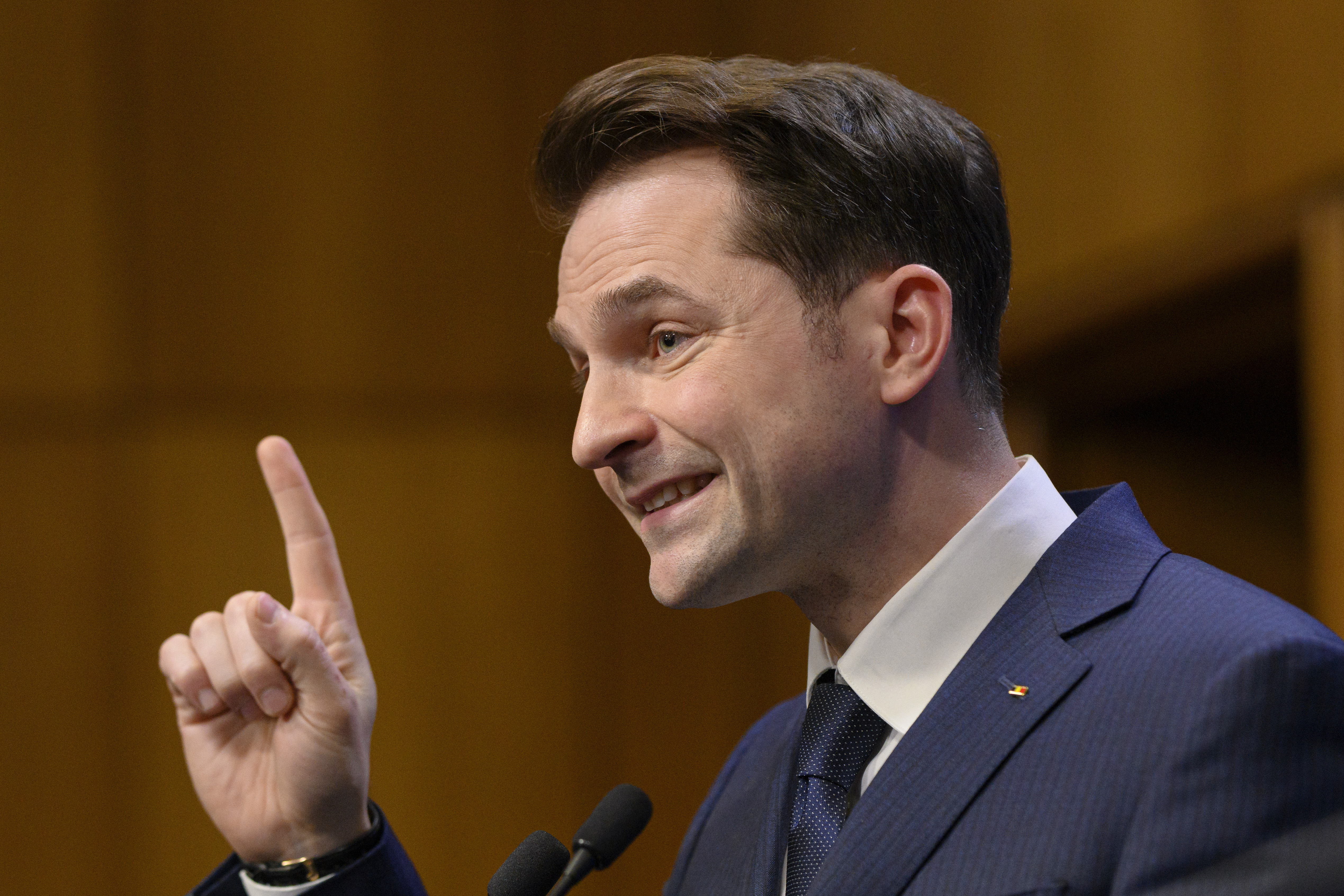 Cât costă o călătorie cu autobuzul în Bucureşti? Sebastian Burduja: „12 ...