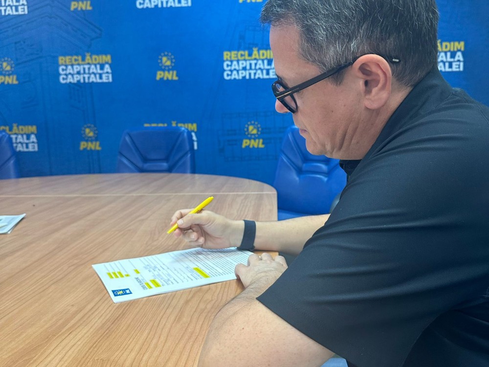 Eduard Hellvig: Am semnat astăzi adeziunea la PNL. Este nevoie ca ...