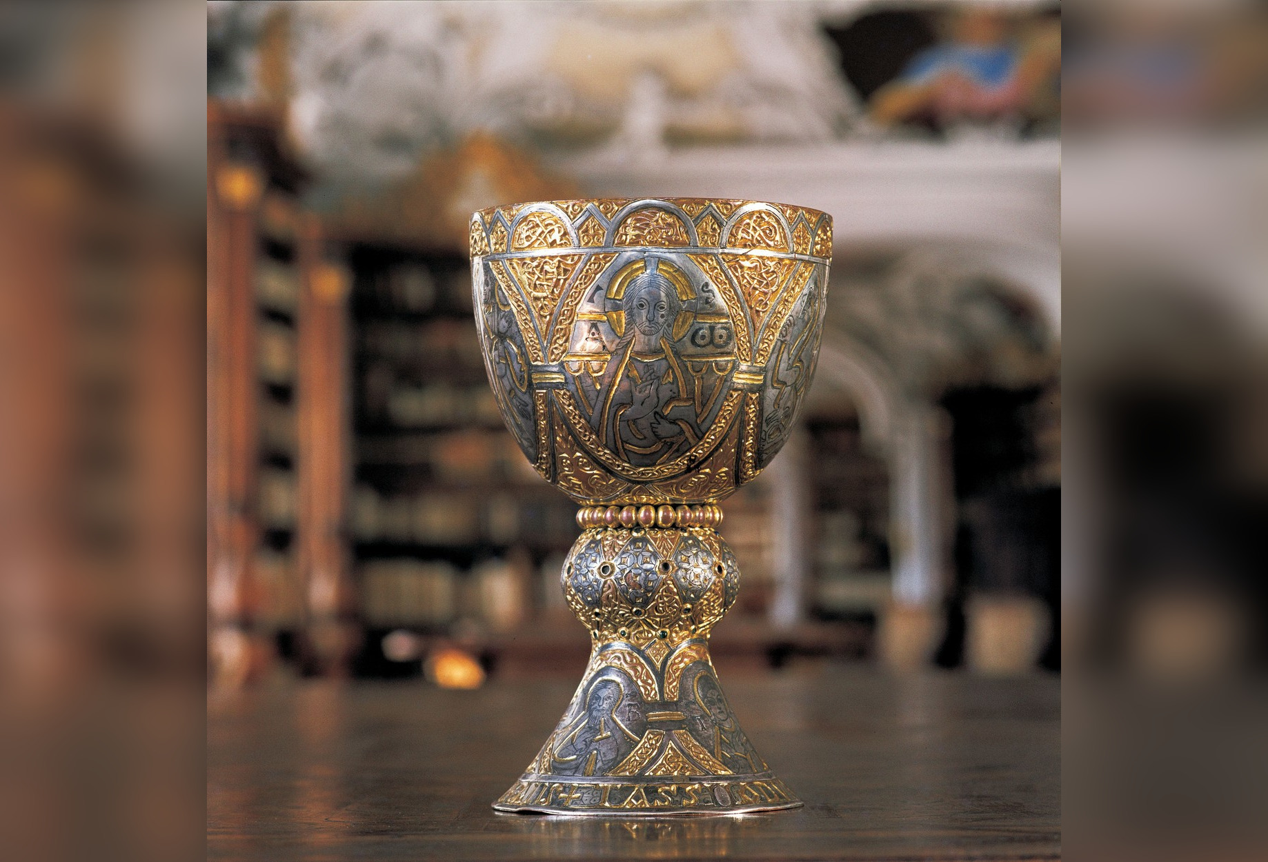 Preotul din Alexandria, cercetat penal, arestat la domiciliu pentru ...