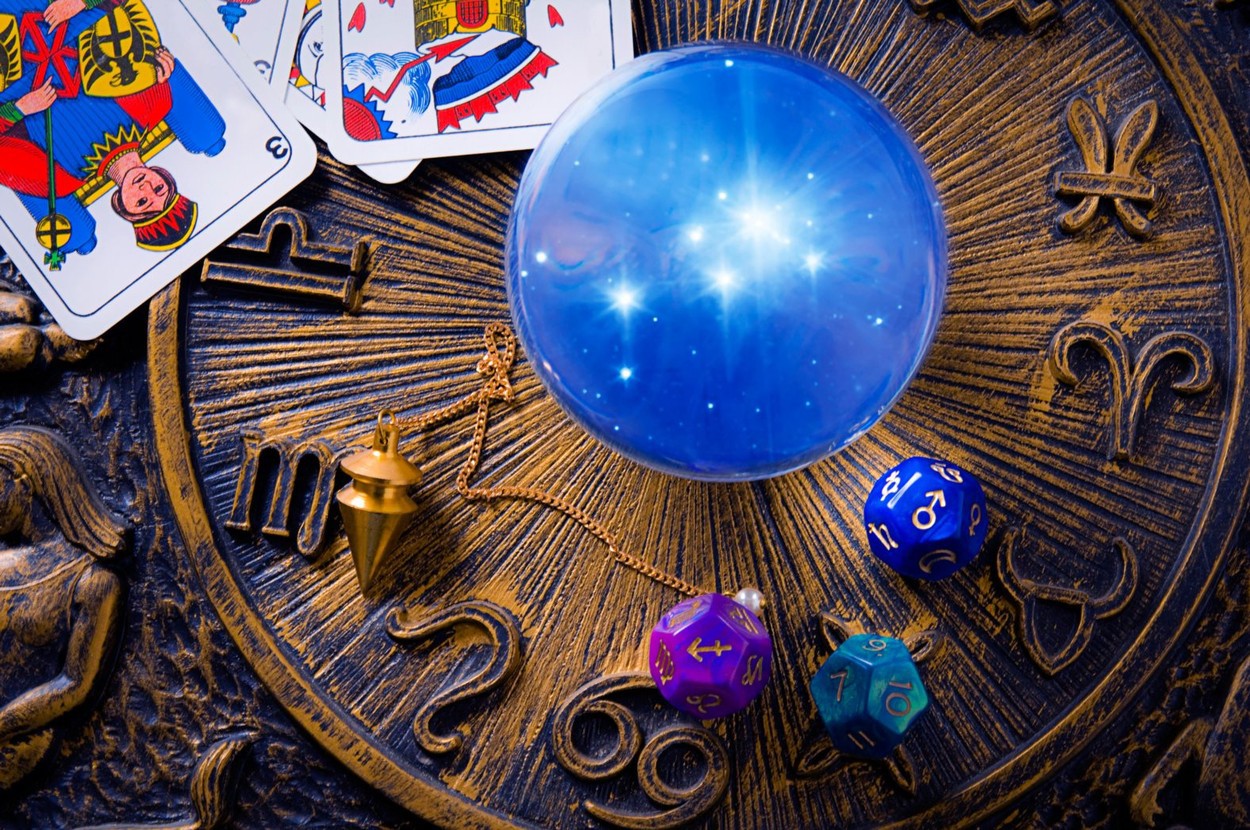 HOROSCOP 3 MAI 2020: Zodiile Mutabile vor avea parte de o zi mohorâtă ...