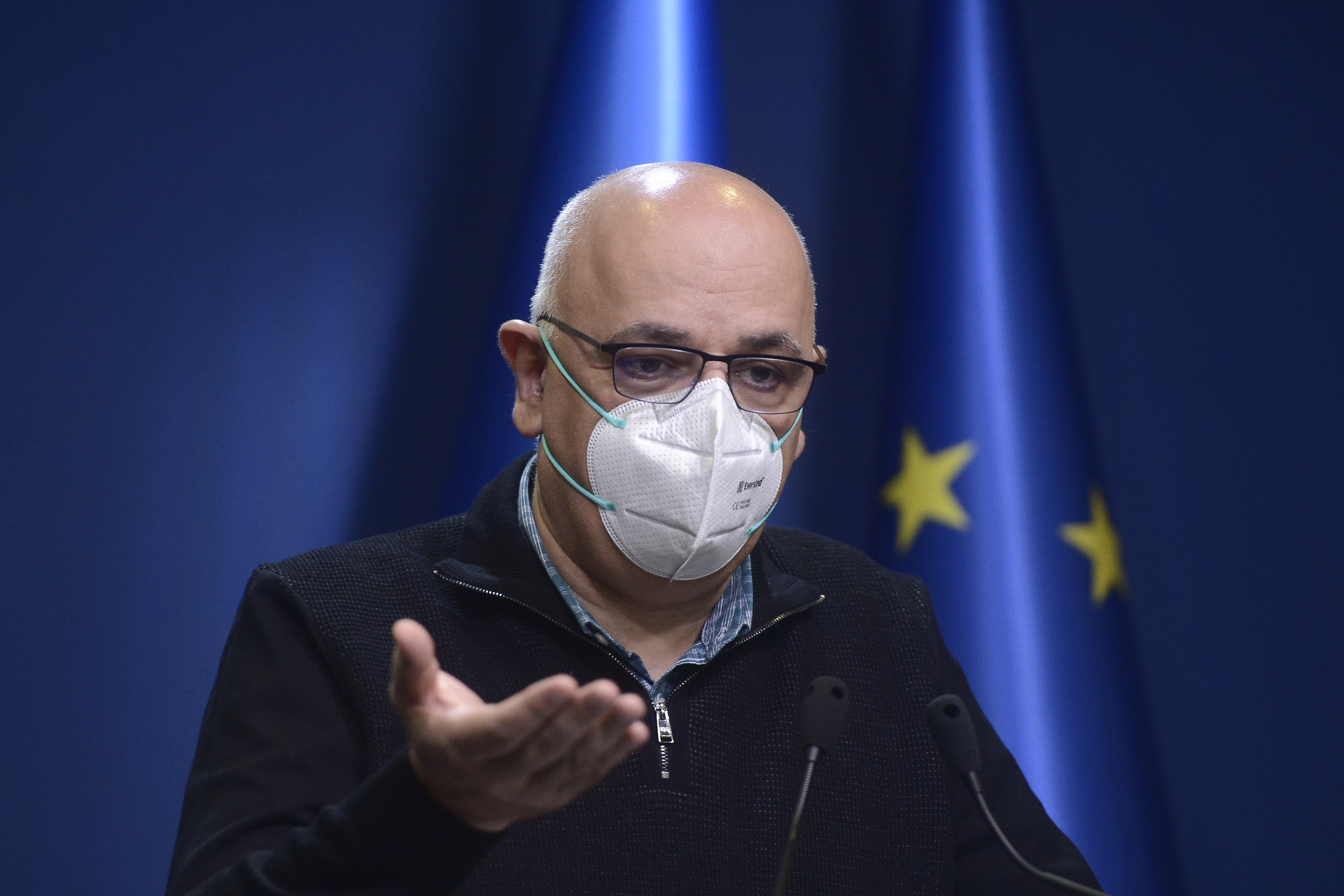 Primul avion din Turcia, care a transportat opt români şi doi polonezi ...