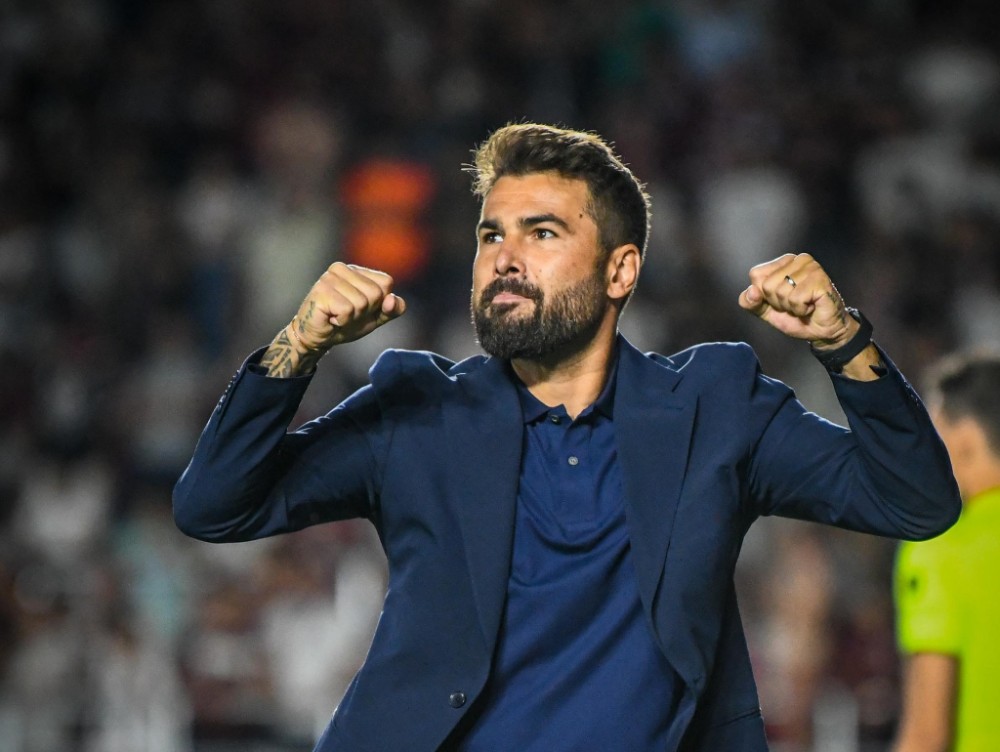 Adrian Mutu a fost operat la Spitalul Floreasca. Care este starea de ...