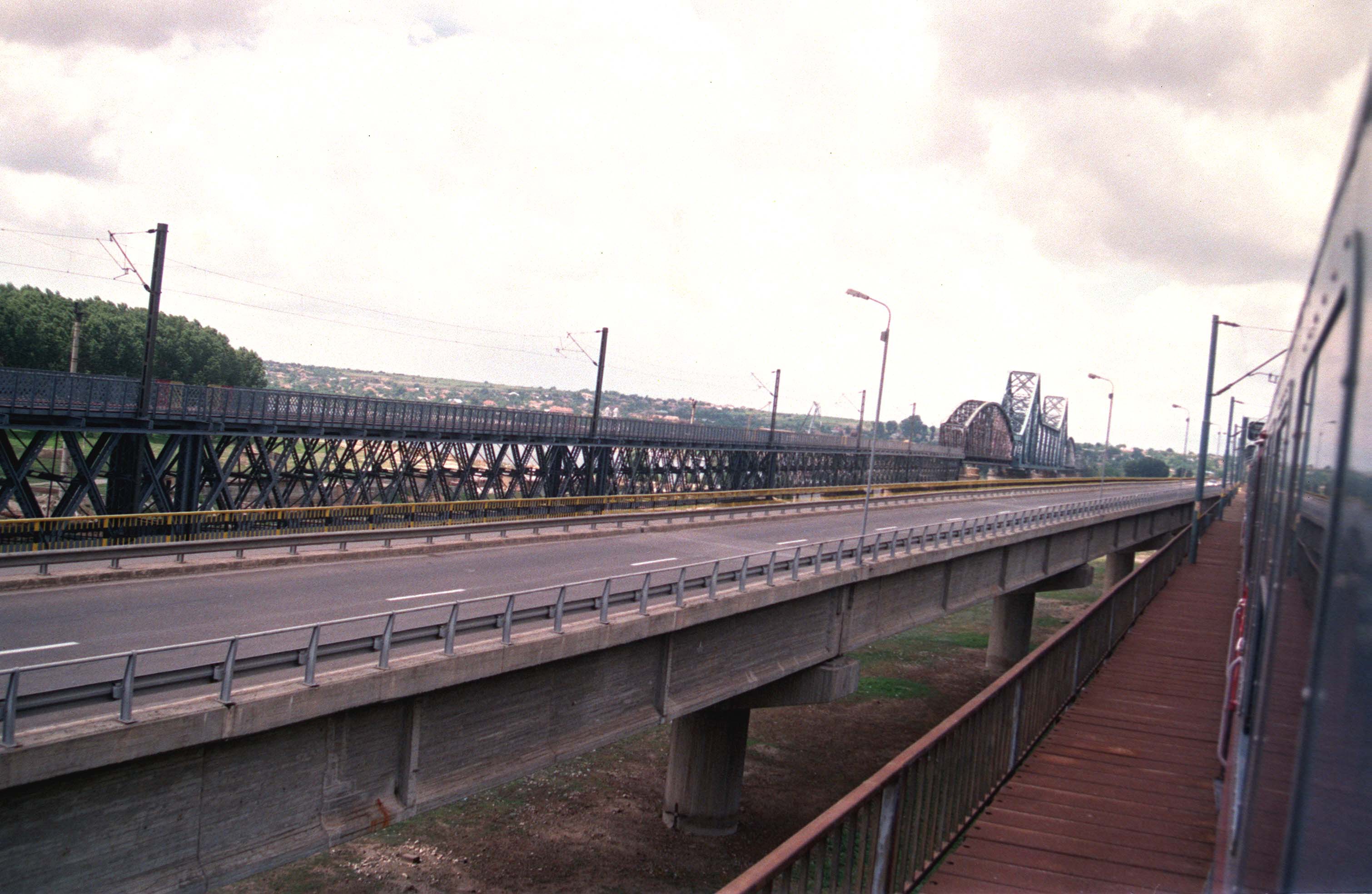 Grindeanu: Taxa de la Feteşti, suspendată până la finalizarea ...