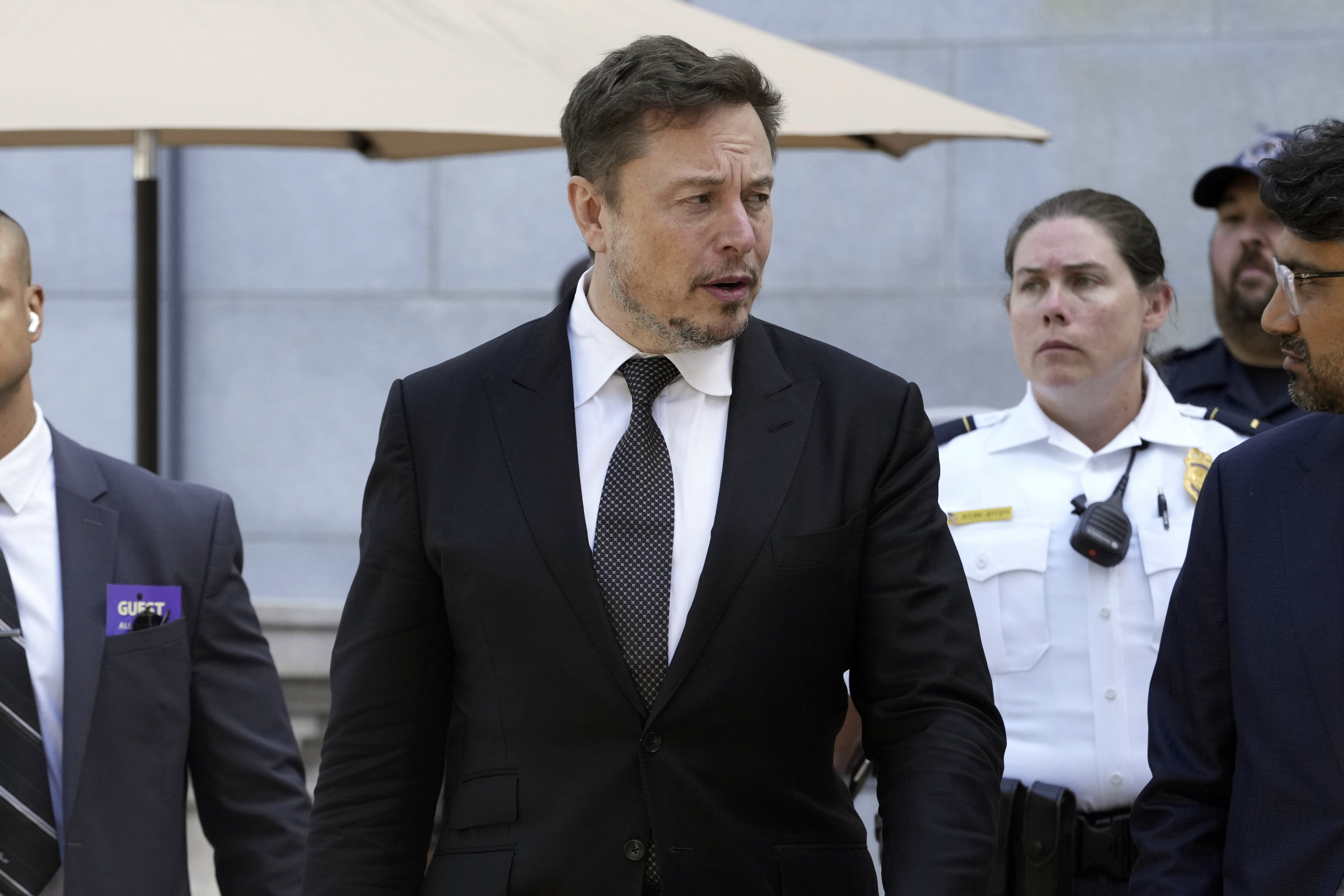 Elon Musk: dacă este manipulată de militanţi de mediu, AI poate duce la ...
