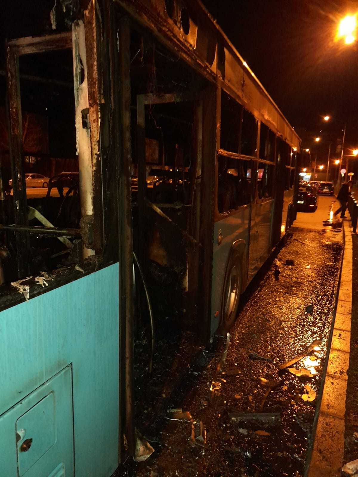 STB, după ce un autobuz a luat foc: Verificări tehnice suplimentare pentru toate autobuzele Otokar