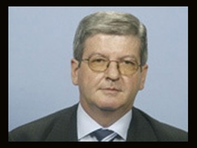 Senatorul PRM Valentin Dinescu a murit