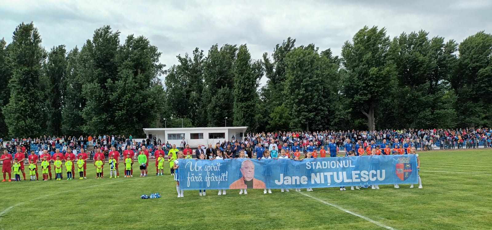 Craiova Maxima a făcut spectacol la „botezul” stadionului din Caracal