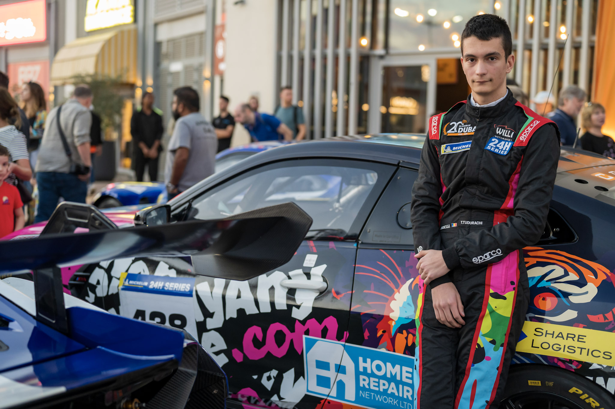 Pilotul român Tudor Tudurachi câştigǎ, la prima participare, cursa de ...