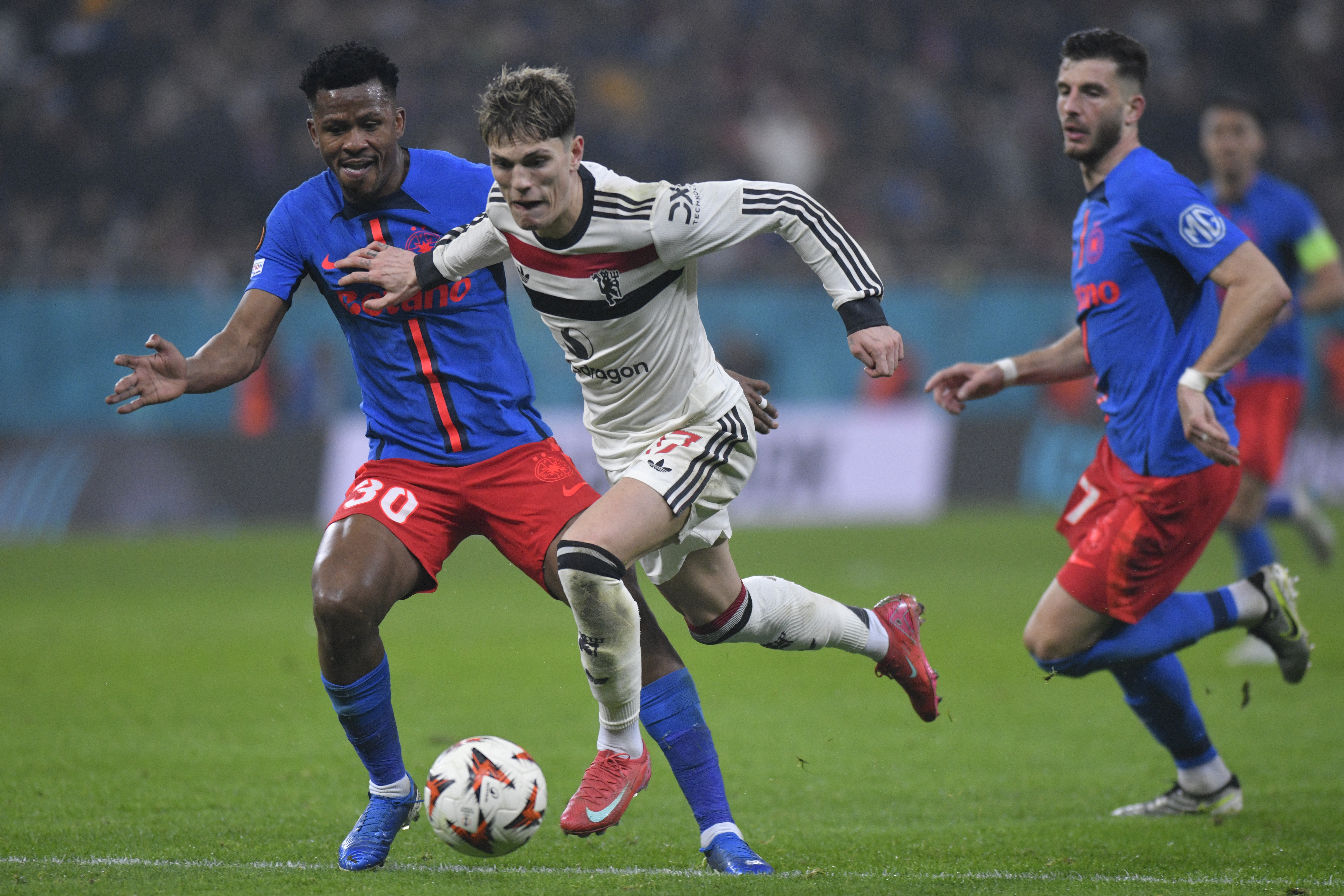 Iată cu cine va juca FCSB baraj pentru optimile Europa League. Sunt două variante şi tragerea ...