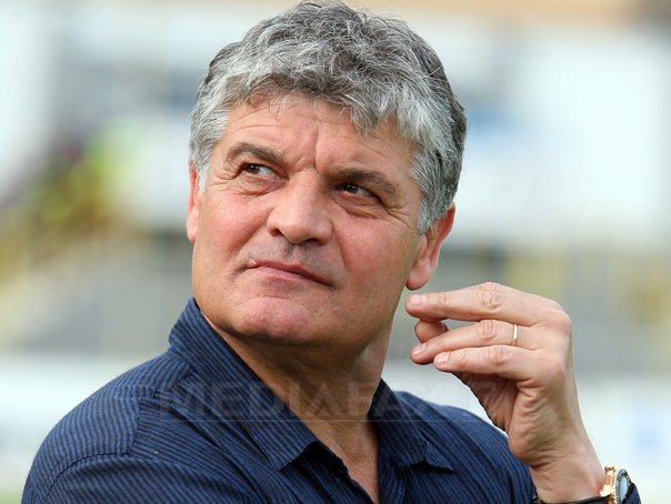 Andone: La pauză le-am spus jucătorilor să se spele pe faţă, să se ...