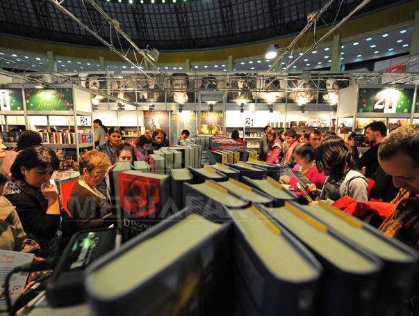 Târgul Gaudeamus 2012: Noi cărţi de Radu Paraschivescu şi Filip Florian ...