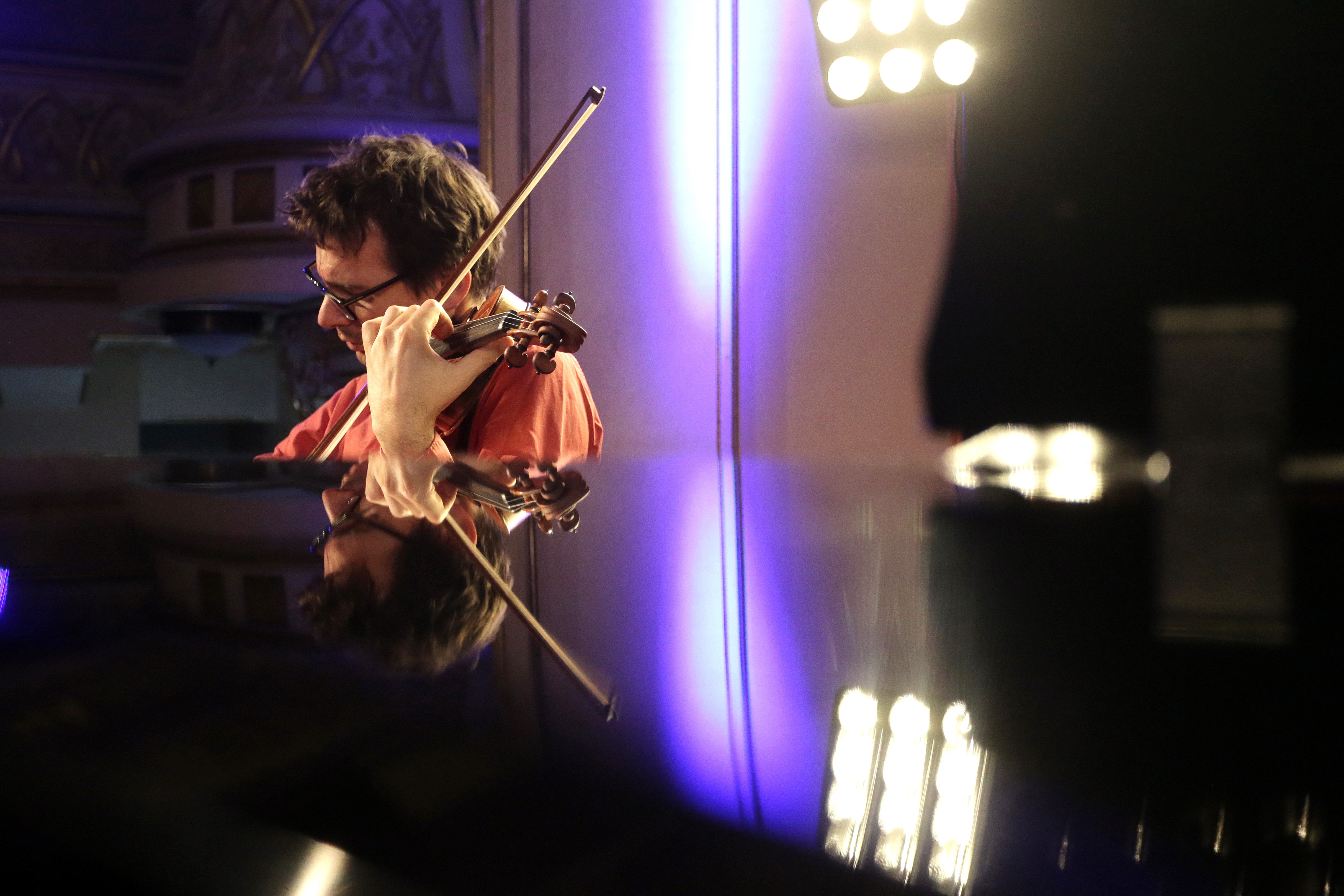 Turneul Internaţional Stradivarius: Alexandru Tomescu şi Adela ...