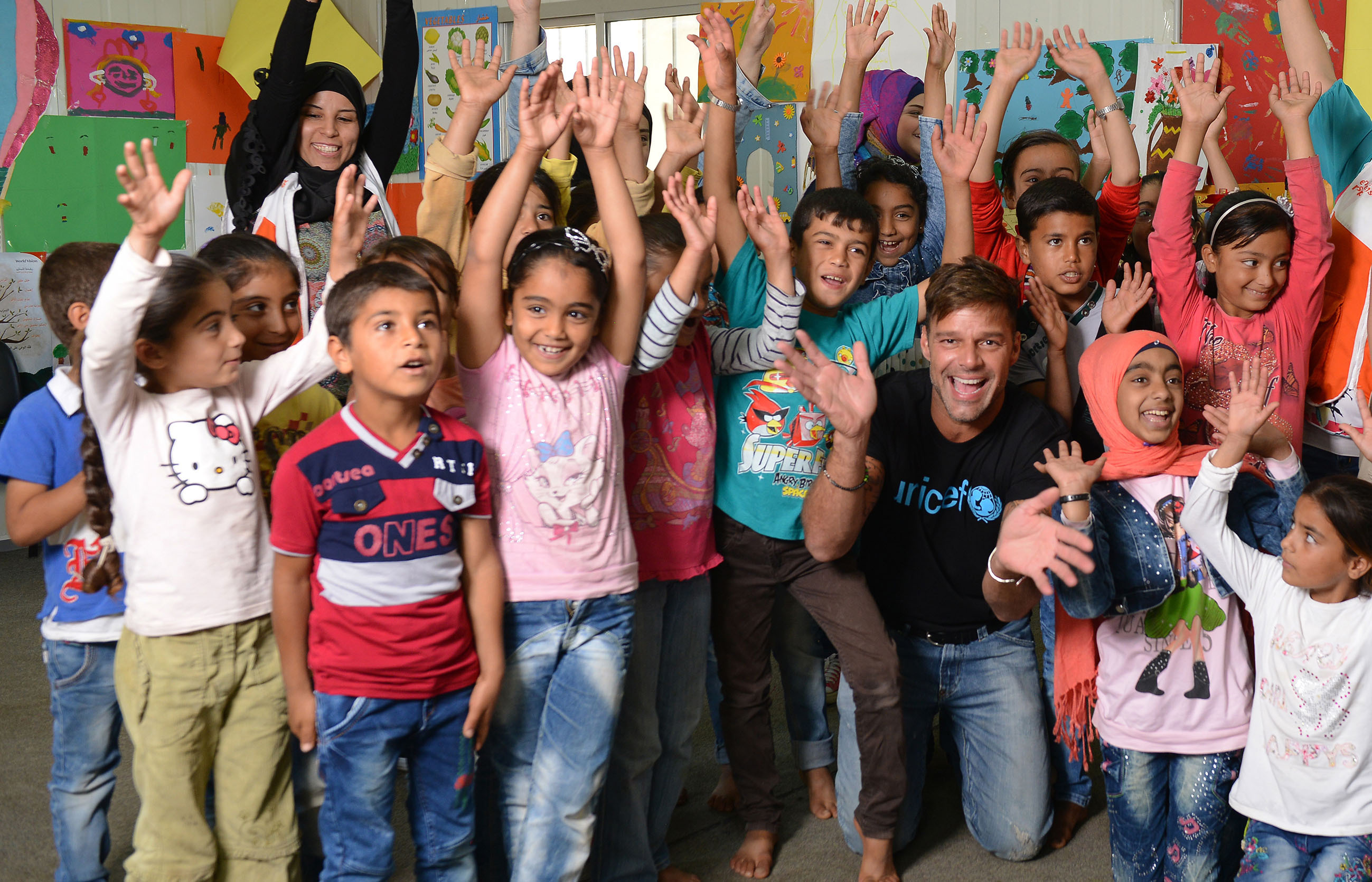 Ricky Martin visează să adopte 10 copii