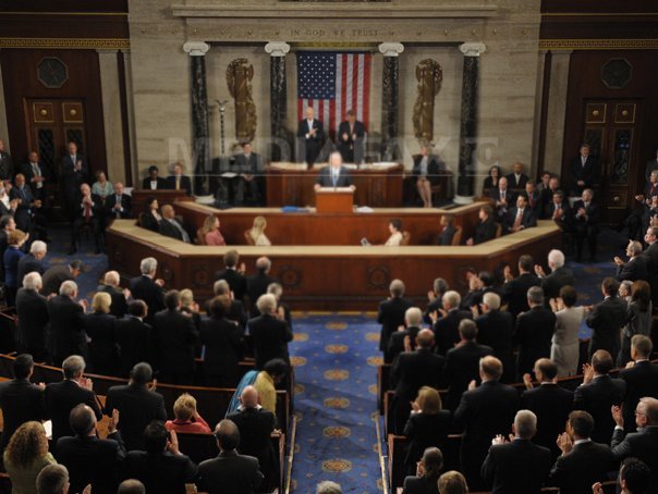 Donald Trump şi Fidel Castro, mai populari decât Congresul SUA