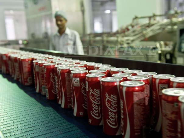 Coca-Cola retrage "cantităţi considerabile" de produse din multe ţări ...