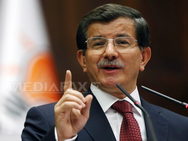 Ahmed Davutoglu promite pacea cu kurzii şi aderarea Turciei la UE până ...