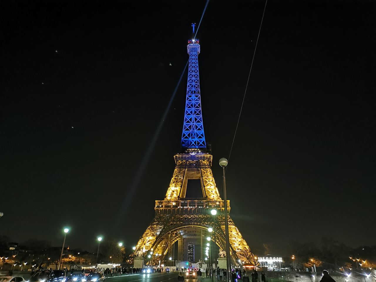 Criza energetică loveşte în toată lumea: Viena, Paris şi Shanghai sting ...