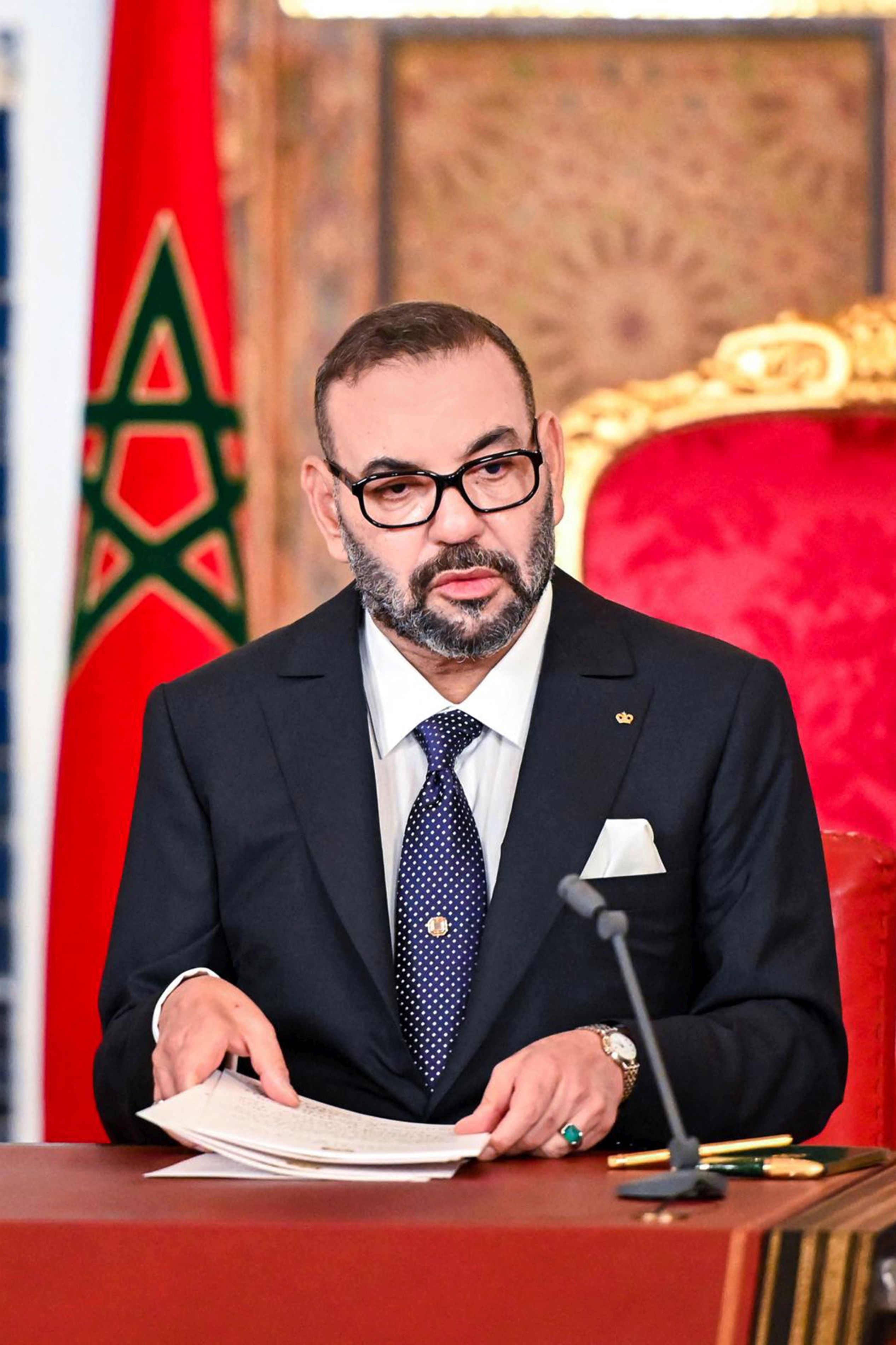 Marocul vrea normalizarea relaţiilor cu vecina Algeria. Regele pledează ...