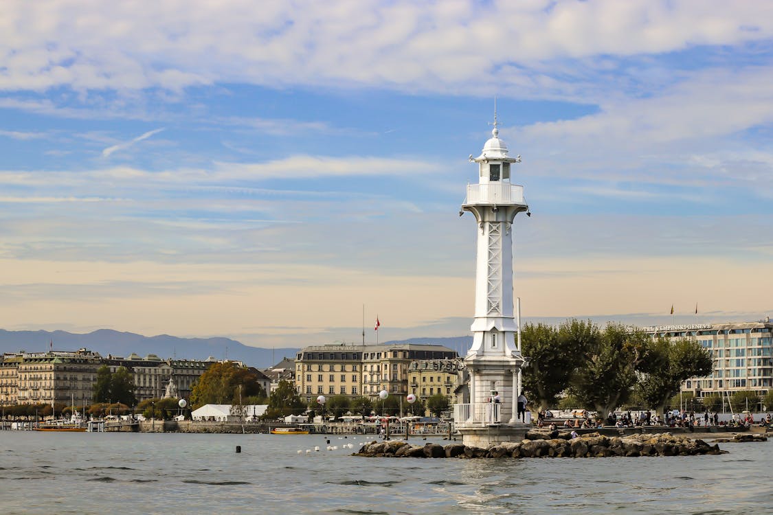 Studiu: oraşul Geneva are cel mai mare cost al vieţii din lume